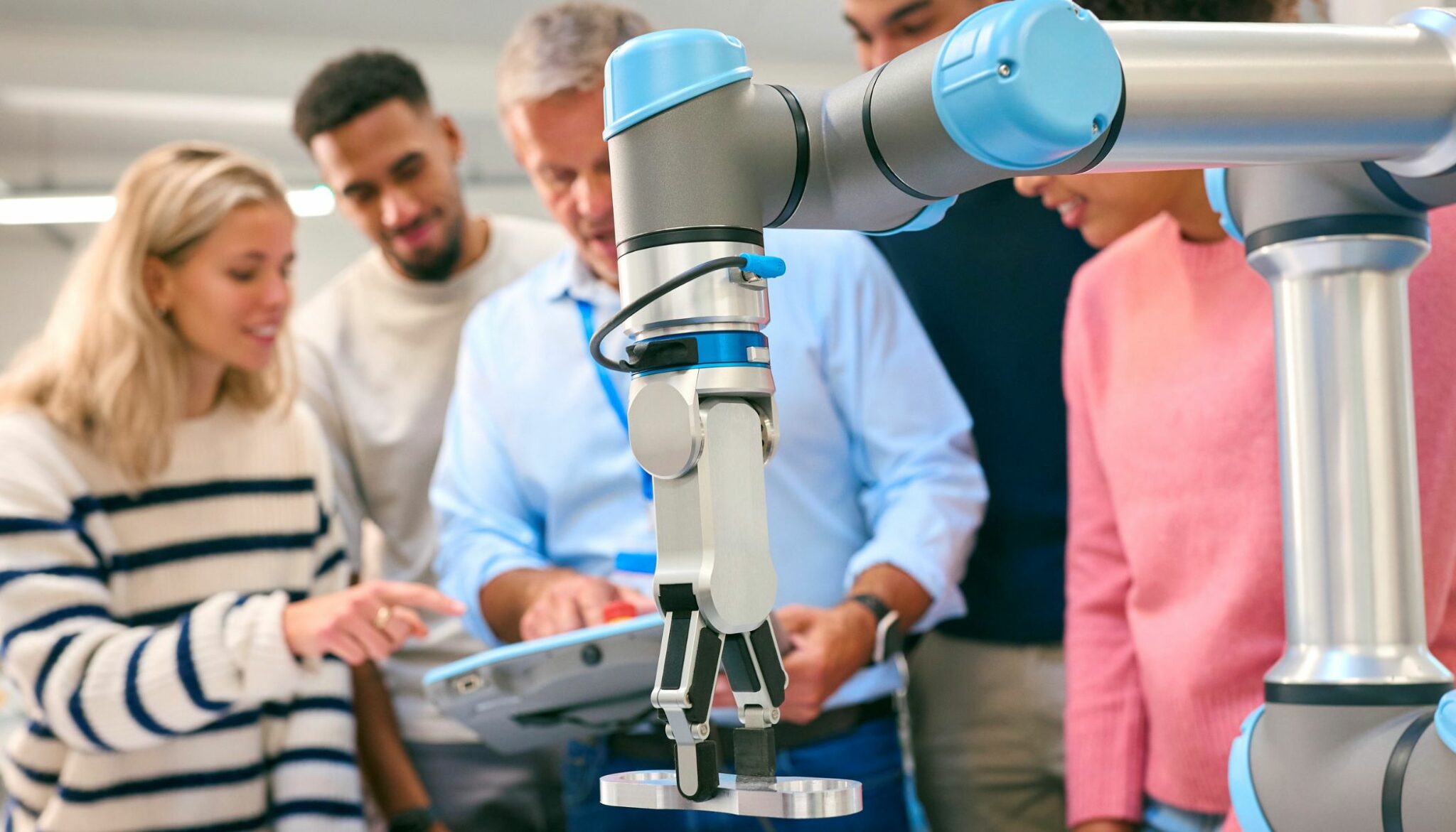 Comment fonctionne un bras robotique ? - Blog igus France
